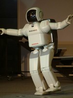 Asimo - atuul suprematiei Honda - Total Auto